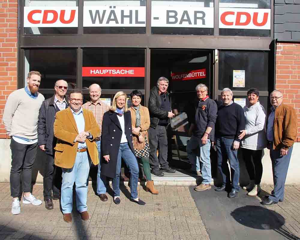 Erfolgreiche Eröffnung unserer CDU Wähl-Bar - CDU Stadtverband Wolfenbüttel
